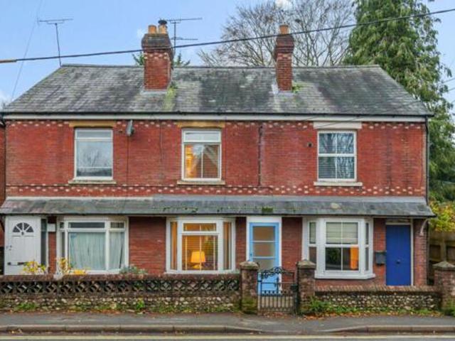 3 Bedroom Terraced House For Sale In Alresford, Hampshire