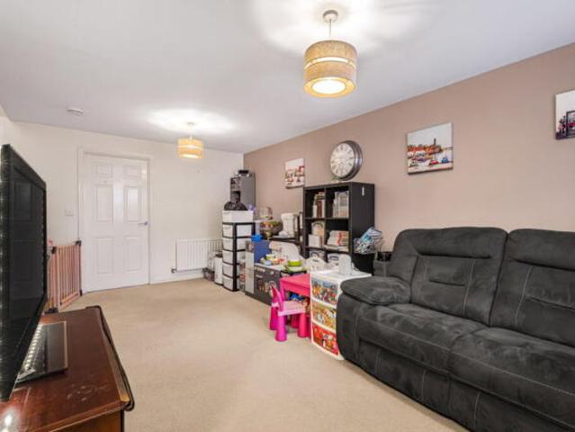 3 bedroom terraced house for sale in Appleyard Close, Uckington, Cheltenham, GL51