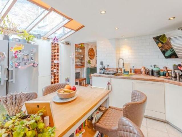 3 bedroom terraced house for sale in Arthur Street, Oxford, OX2