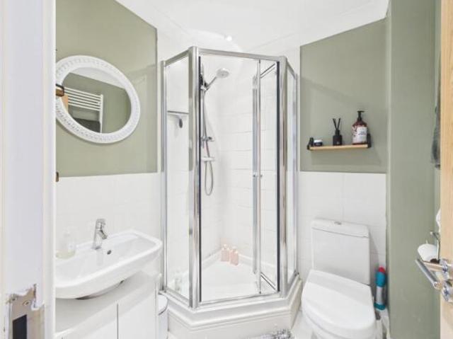 3 bedroom terraced house for sale in Armstrong Drive, Worcester, WR1