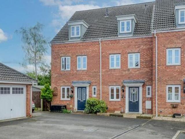 3 Bedroom Terraced House For Sale In Astwood Bank