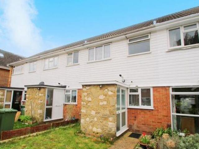 3 Bedroom Terraced House For Sale In Ashford