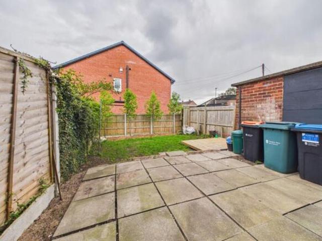 3 bedroom terraced house for sale in Aspen Way, Hoole, CH2