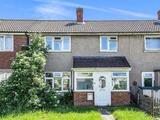 3 Bedroom Terraced House For Sale In Aylesbury, Buckinghamshire