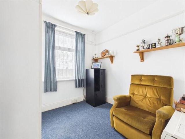 3 bedroom terraced house for sale in Aylesbury Crescent, Bristol, BS3