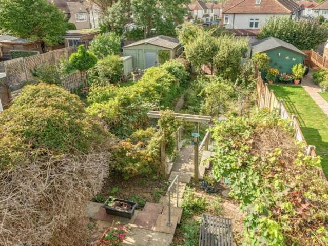 3 bedroom terraced house for sale in Aylesford Avenue, Beckenham, BR3