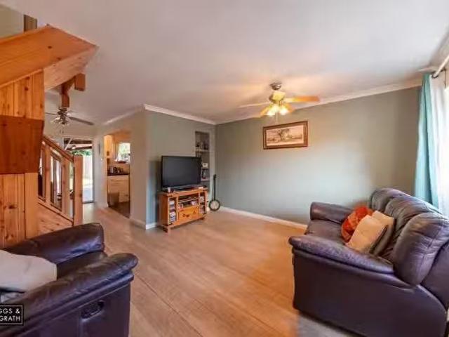 3 Bedroom Terraced House For Sale In Bottels Road, Warboys, Hu.