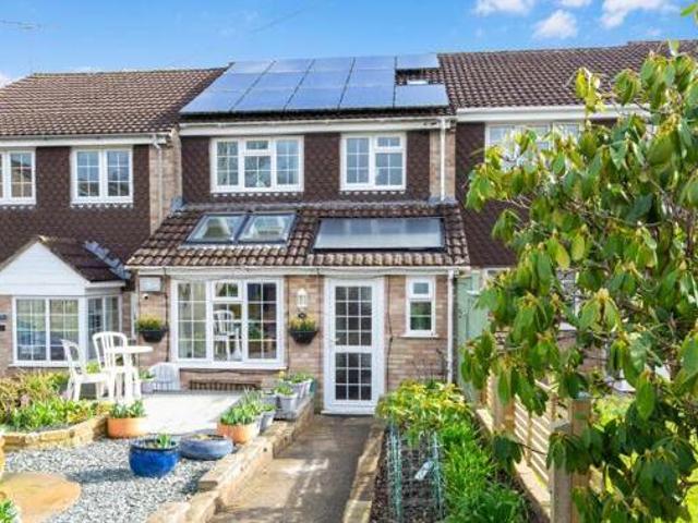 3 Bedroom Terraced House For Sale In Bourton