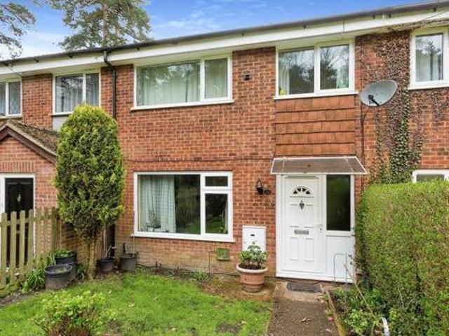 3 Bedroom Terraced House For Sale In Bordon