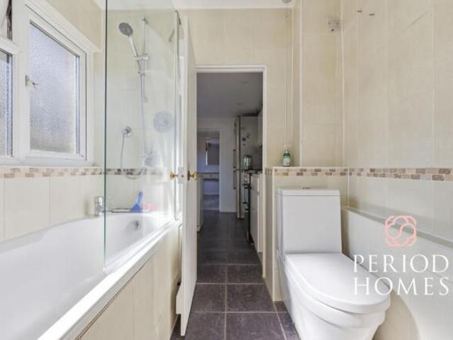 3 bedroom terraced house for sale in Baddow Road, Chelmsford, CM2
