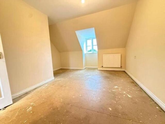 3 bedroom terraced house for sale in Balfour Road, Northampton, NN2