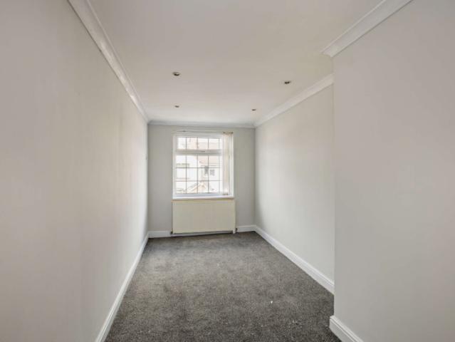 3 bedroom terraced house for sale in Balfour Road, Bentley, Doncaster, DN5