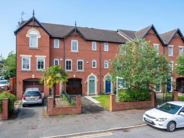 3 bedroom terraced house for sale in Balmoral Road, Heaton Moor, Stockport, SK4 4EB, SK4