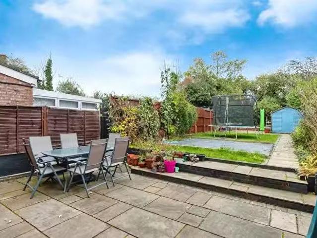 3 Bedroom Terraced House For Sale In Bandley Rise, Stevenage.