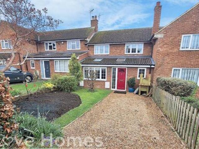 3 Bedroom Terraced House For Sale In Barton le clay
