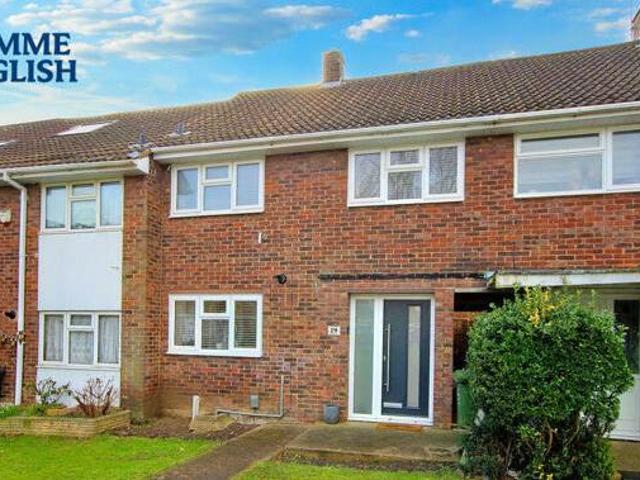 3 Bedroom Terraced House For Sale In Basildon, Essex