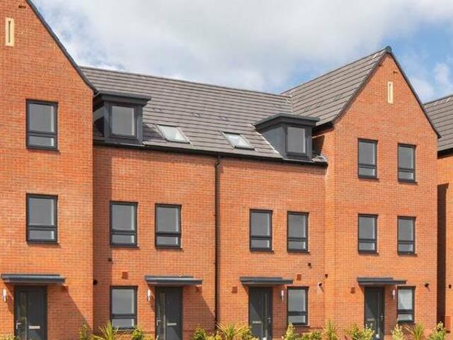 3 bedroom terraced house for sale in Betony Meadow LU5 7AJ LU5