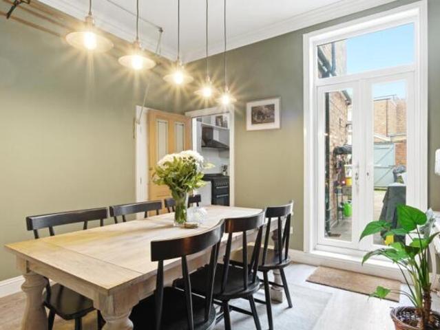 3 bedroom terraced house for sale in Beaconsfield Street, York, YO24