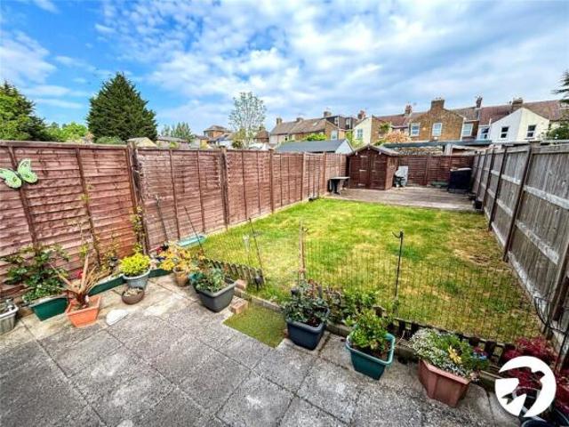 3 bedroom terraced house for sale in Beaumont Road, Maidstone, Kent, ME16