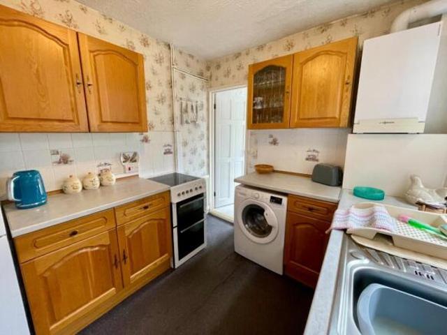 3 bedroom terraced house for sale in Beechwood Road, Luton, Bedfordshire, LU4 9RG, LU4