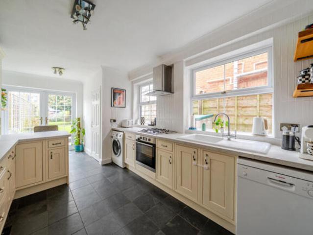 3 bedroom terraced house for sale in Beecham Road, Reading, Berkshire, RG30