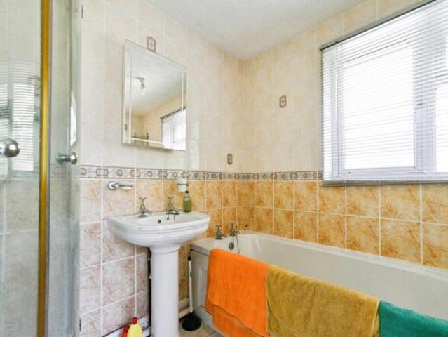 3 bedroom terraced house for sale in Belgrave Street, Swindon, SN1