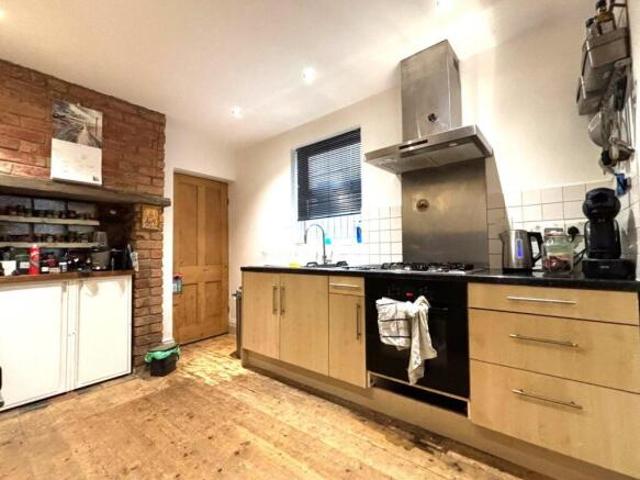 3 bedroom terraced house for sale in Belgrave Street, Swindon, Wiltshire, SN1