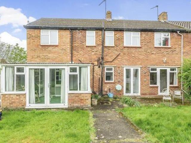 3 Bedroom Terraced House For Sale In Berkshire