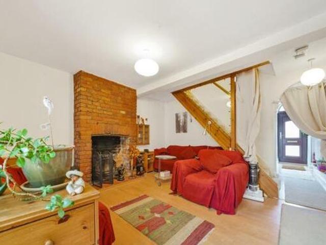 3 Bedroom Terraced House For Sale In Berkshire