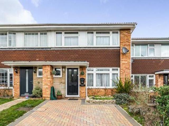 3 Bedroom Terraced House For Sale In Berkshire