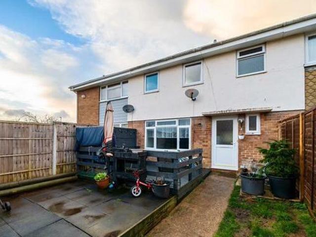 3 Bedroom Terraced House For Sale In Berinsfield, Ox10