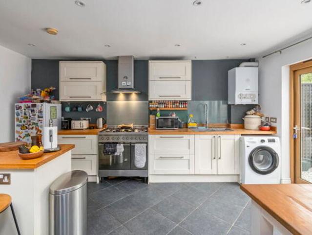 3 bedroom terraced house for sale in Bermuda Road, Cambridge, CB4 3JX, CB4