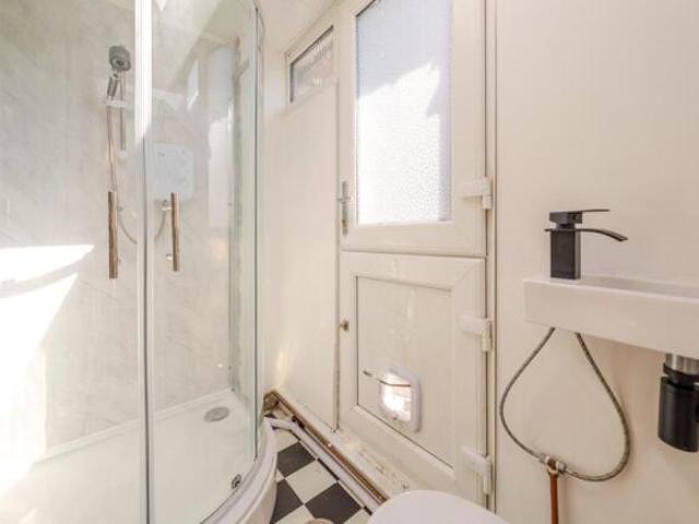3 bedroom terraced house for sale in Binswood Street, Leamington Spa, Warwickshire, CV32