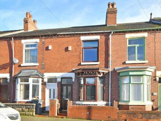 3 Bedroom Terraced House For Sale In Birches Head
