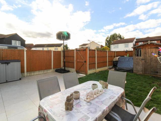 3 bedroom terraced house for sale in Biscay, Southend On Sea, SS2