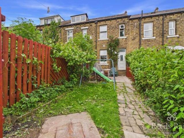 3 bedroom terraced house for sale in Blackhouse Road, Huddersfield, West Yorkshire, HD2