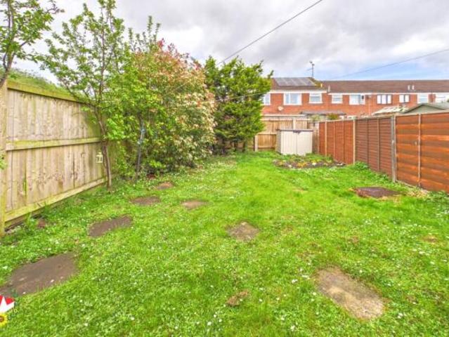 3 bedroom terraced house for sale in Brecon Close, Quedgeley, Gloucester, GL2