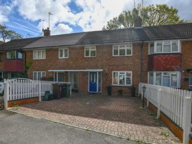 3 Bedroom Terraced House For Sale In Bricket Wood
