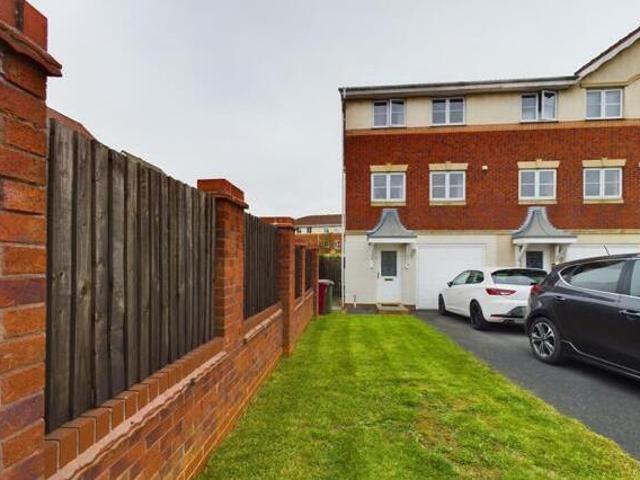 3 Bedroom Terraced House For Sale In Brigg