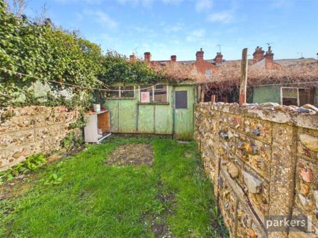 3 bedroom terraced house for sale in Brighton Road, Reading, Berkshire, RG6