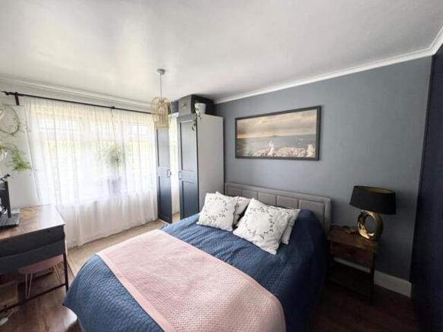 3 bedroom terraced house for sale in Broadacres, Guildford, GU3