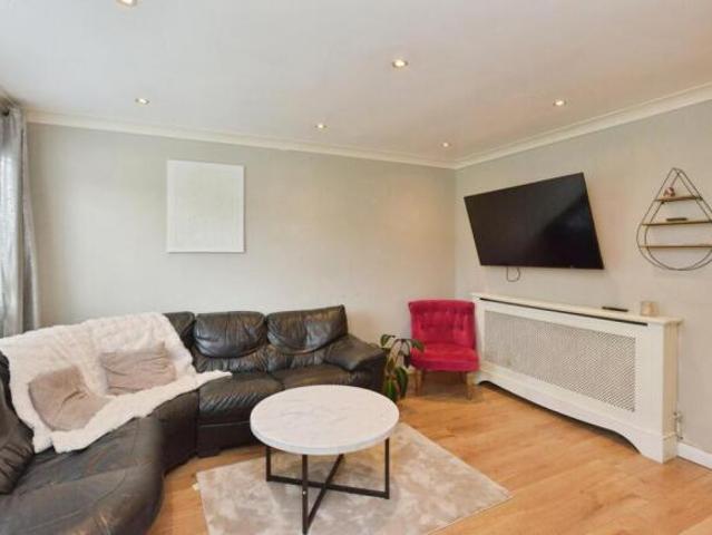 3 bedroom terraced house for sale in Broadlands, Netherfield, Milton Keynes, Buckinghamshire, MK6