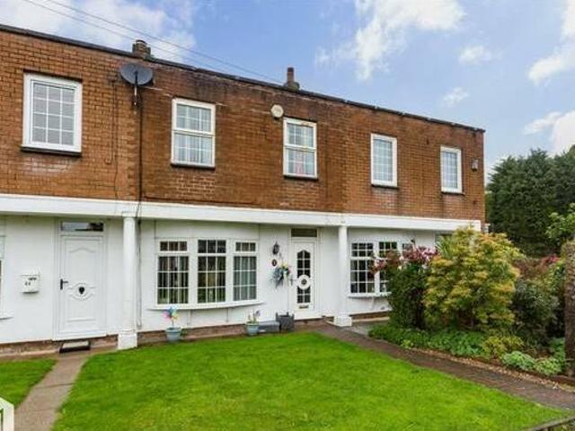 3 bedroom terraced house for sale in Broomfield Close Ainsworth Bolton Greater Manchester BL2