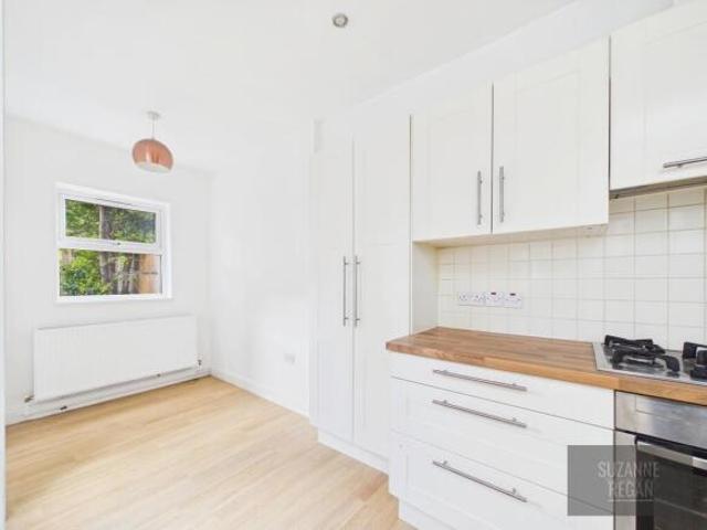 3 bedroom terraced house for sale in Broomfield Road, Earlsdon, Coventry, CV5