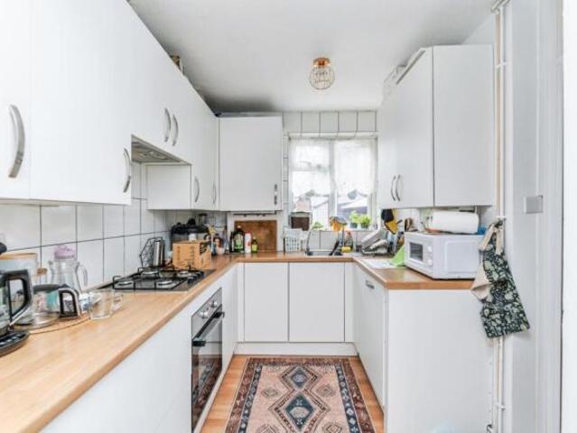 3 bedroom terraced house for sale in Butts Square, Southampton, Hampshire, SO19