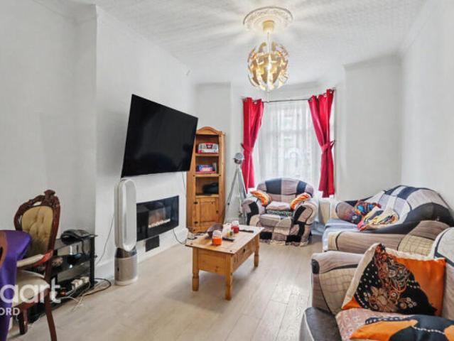 3 bedroom terraced house for sale in Buckingham Road, Ilford, IG1