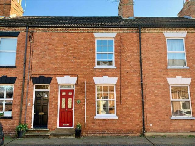 3 bedroom terraced house for sale in Buckingham Street, Wolverton, Milton Keynes, MK12