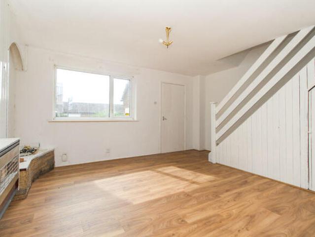 3 bedroom terraced house for sale in Burgess Close, Kempston, MK42