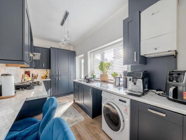 3 bedroom terraced house for sale in Burke Street, Harrogate, HG1