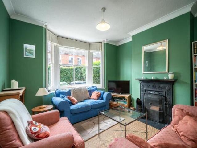 3 bedroom terraced house for sale in Burnham Road, St. Albans, AL1